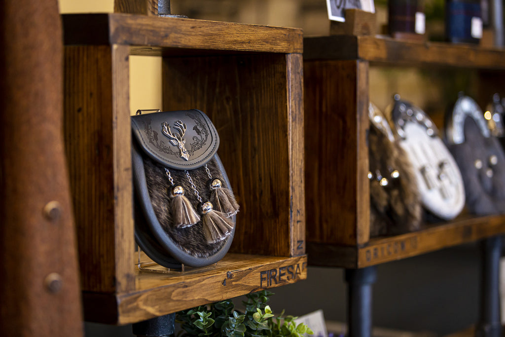 Edinburgh Kilt Shop Open – MacGregor and MacDuff