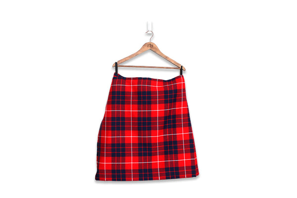 Only Worn Once Hamilton Red Modern Kilt – MacGregor and MacDuff