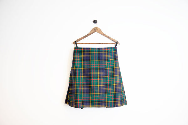 Only Worn Once MacMillan Hunting Modern Kilt – MacGregor and MacDuff